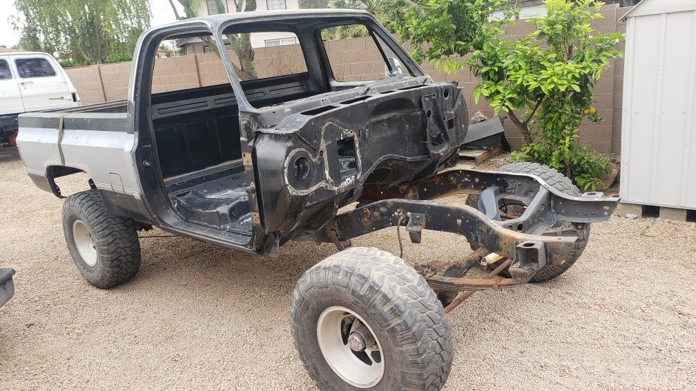 83 Squarebody Shortbed Chevy K10 for Sale in Glendale, AZ - OfferUp