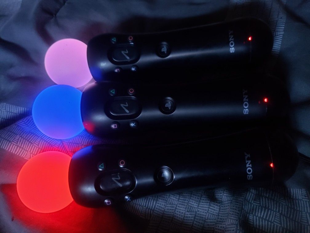 Playstation Motion Controllers for Sale in Skokie, IL - OfferUp