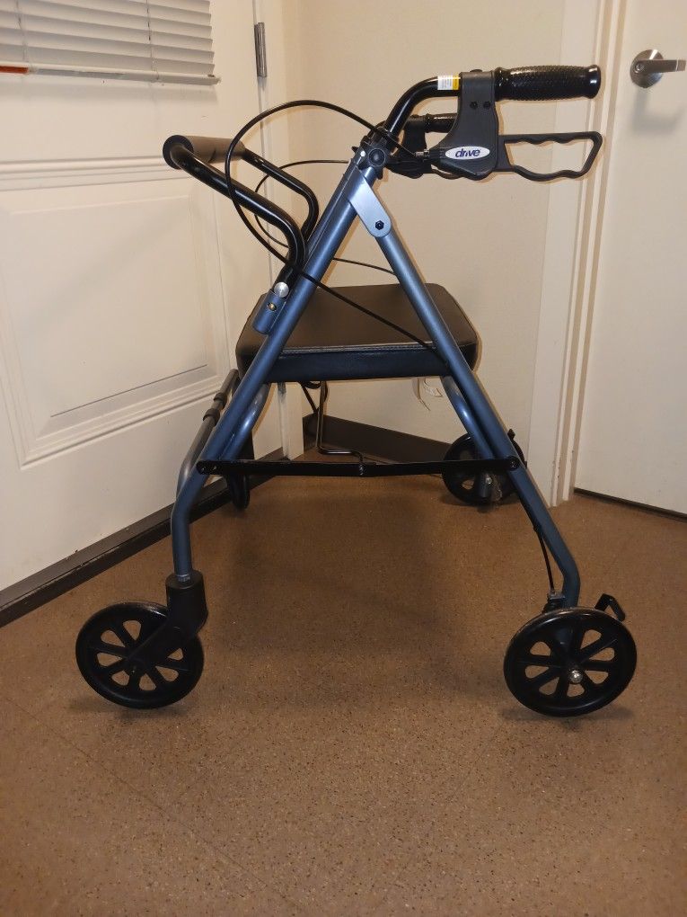 Bariatric Extra Wide 500 Lb Capacity Medical Walker Rollator With Huge ...