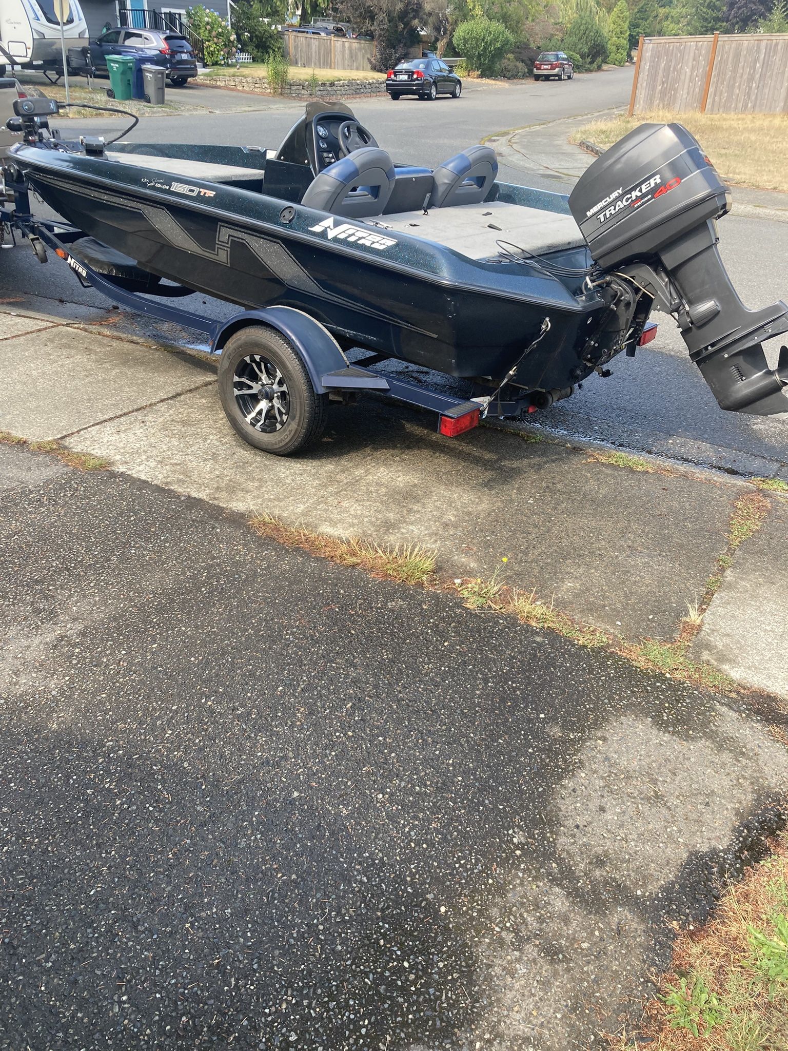 95 16' tracker nitro bass boat for Sale in Federal Way, WA - OfferUp