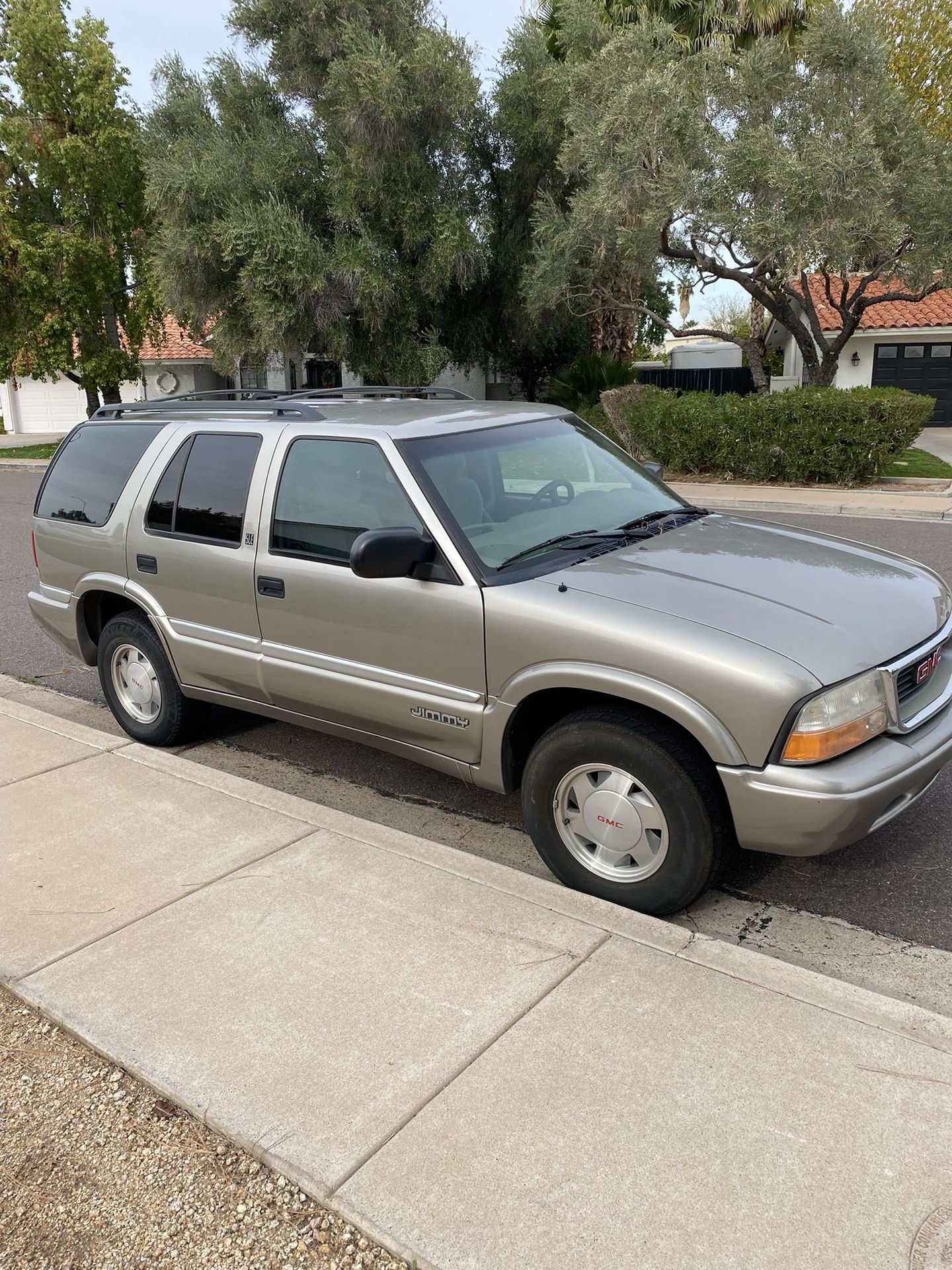 2001 GMC Jimmy for Sale in Mesa, AZ - OfferUp