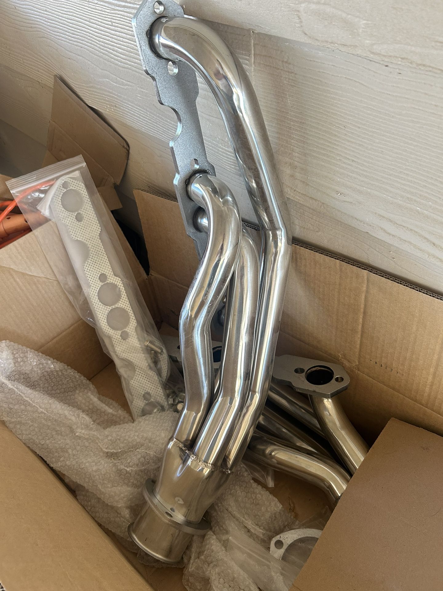 350 Headers Chevy 5.7 Liter for Sale in San Antonio, TX - OfferUp