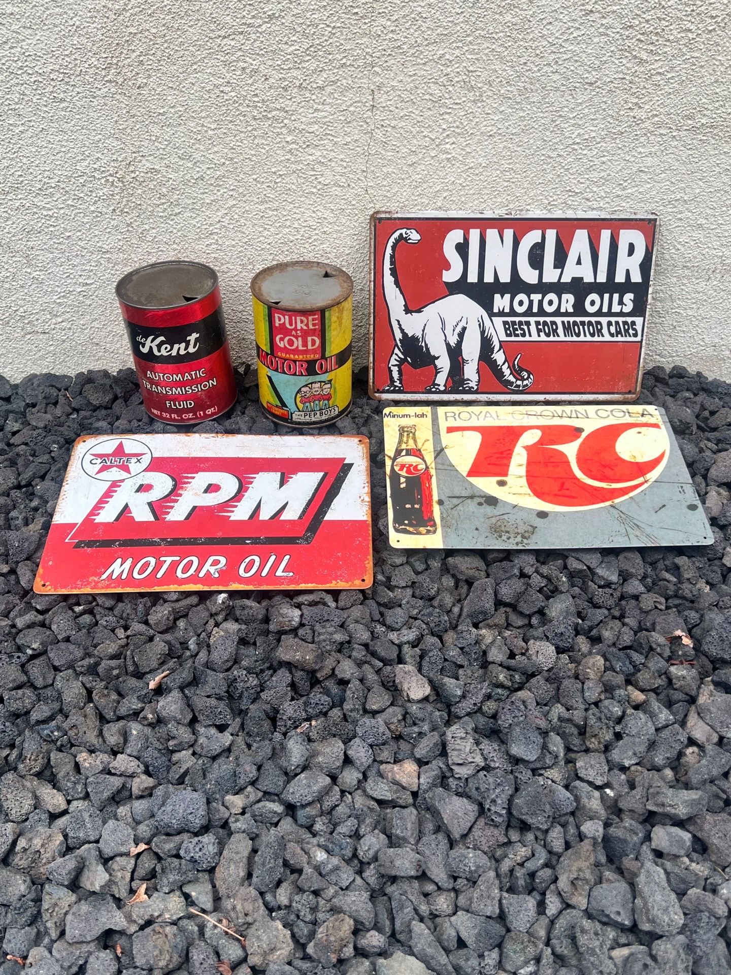 Vintage oil, cans, and signs for Sale in City Of Industry, CA - OfferUp