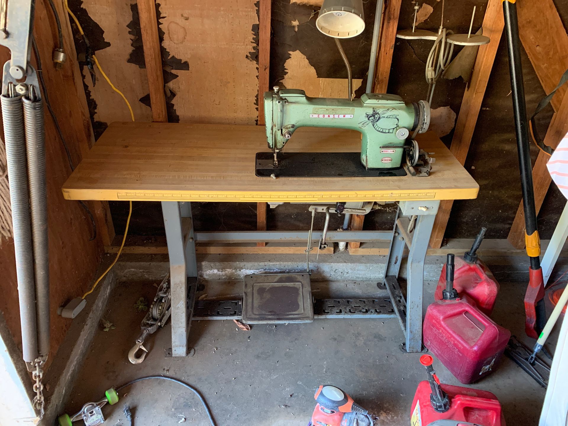 Consew model 210 industrial sewing machine for Sale in Oceanside, CA ...