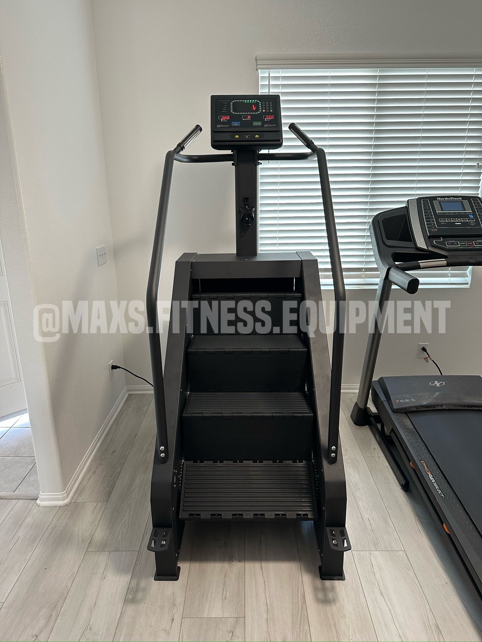 NEW STAIRMASTER / STAIR CLIMBER FREE DELIVERY for Sale in Redlands, CA ...