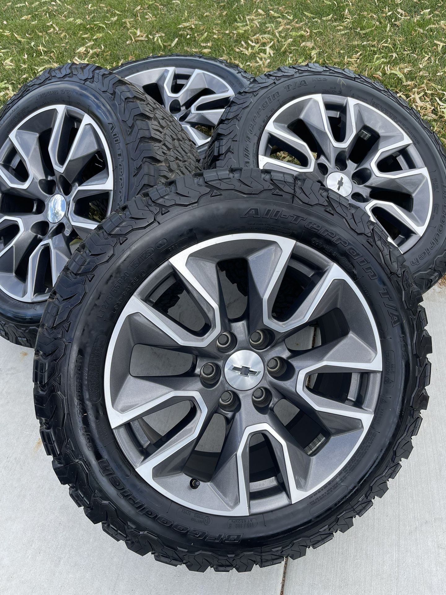 LIKE NEW TAKEOFFS! 20” Inch RST 6 Lug Chevy Wheels and Tires GM Rims for Sale in Burbank, IL ...