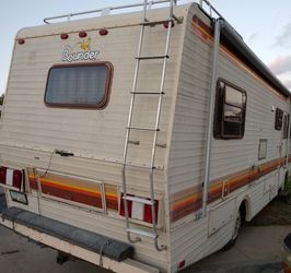 86 Fleetwood Bounder for Sale in Chula Vista, CA - OfferUp