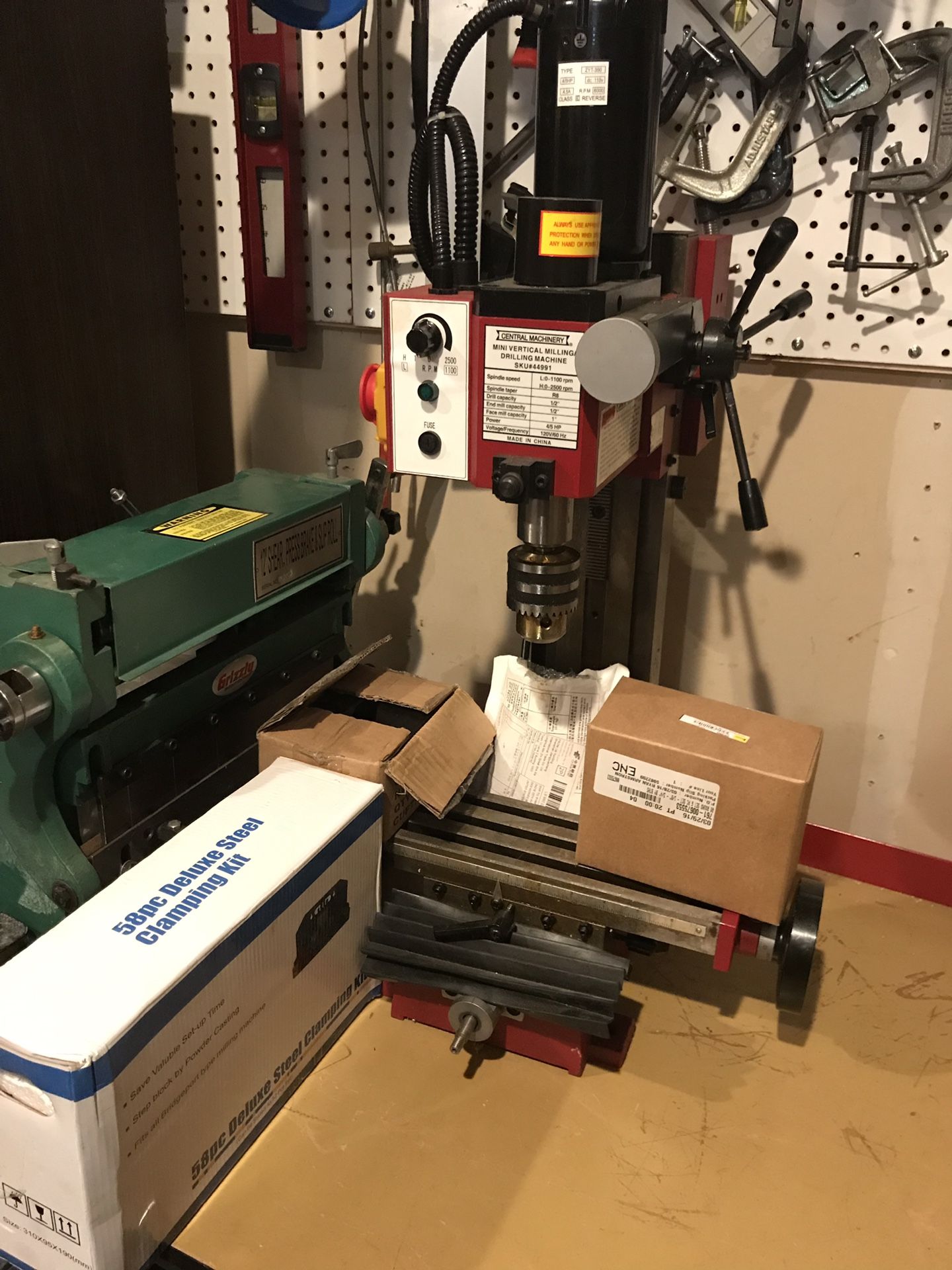 Milling Drilling Machine Harbor Freight unused w/acc. for Sale in Black ...