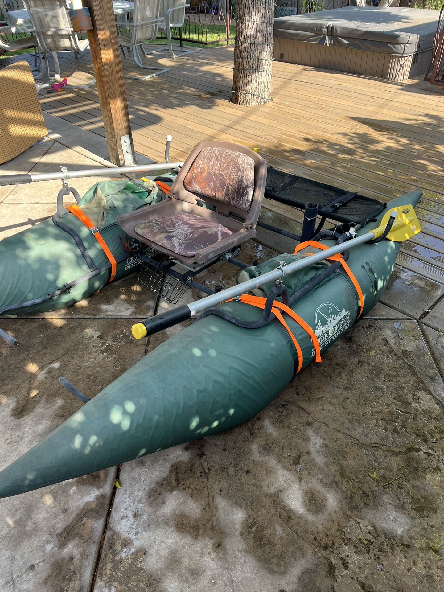 8’ Pontoon Fishing Raft for Sale in Irwindale, CA - OfferUp