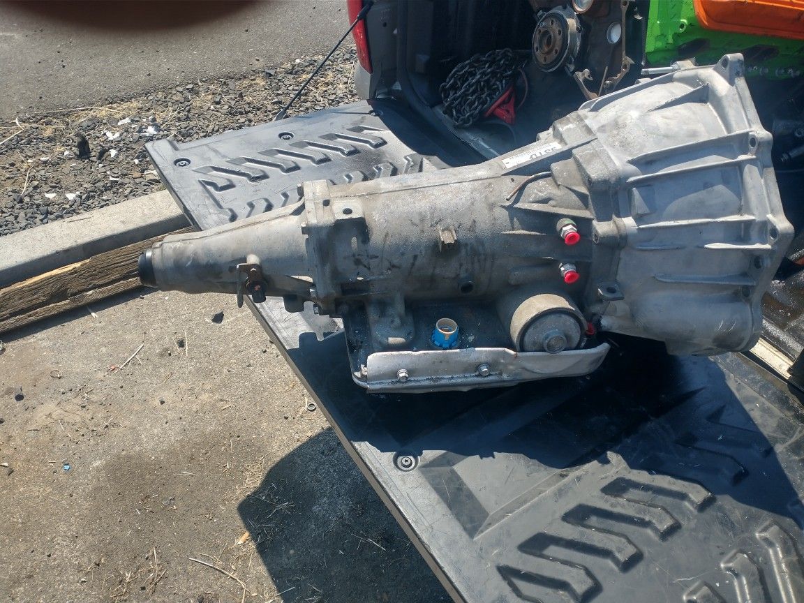 4l60e Transmission Out Of A 2 Wheel Drive Chevy Silverado for Sale in ...