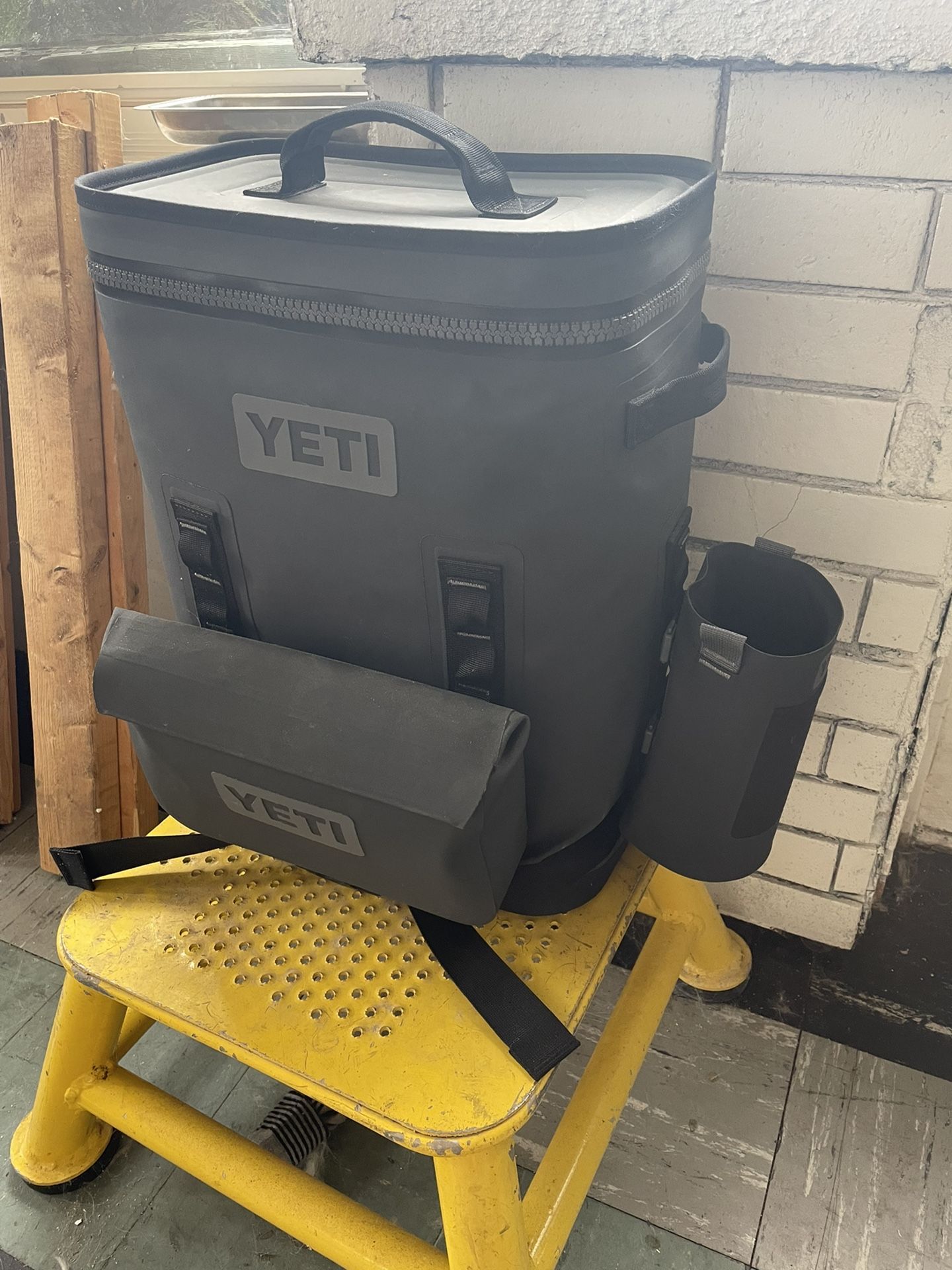 Yeti Backpack Cooler For Sale In Indianapolis IN OfferUp Yeti Backpack Cooler For Sale In Indianapolis IN OfferUp