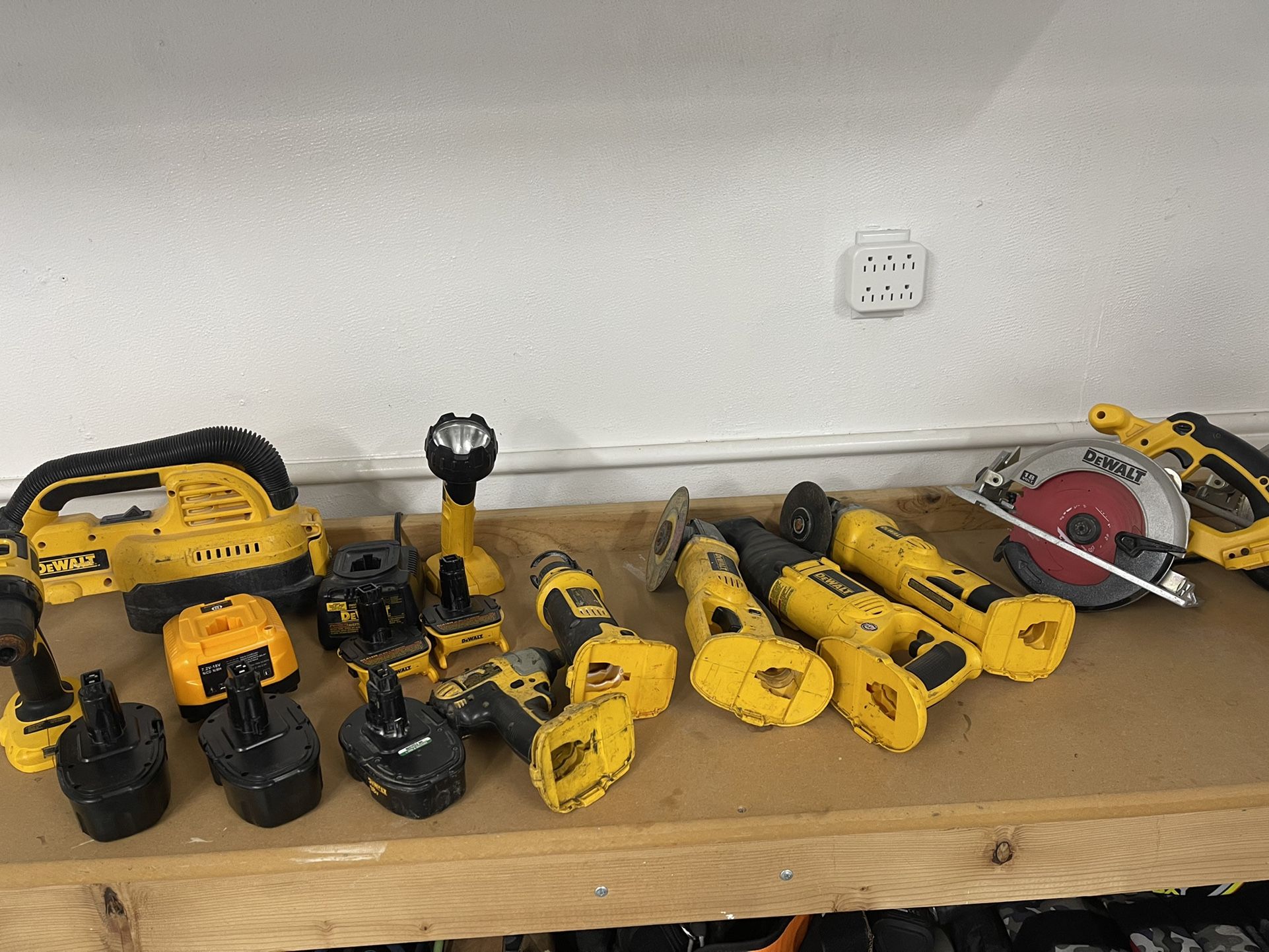 Dewalt 18v FULL CONTRACTOR KIT for Sale in Redondo Beach, CA - OfferUp