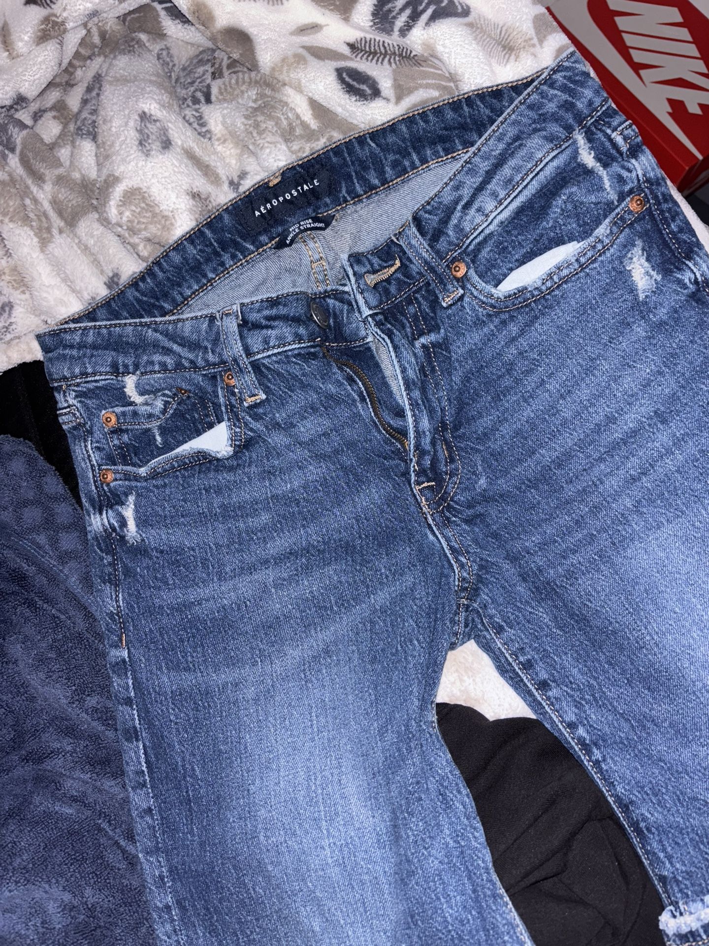 Aeropostale Jeans for Sale in Bakersfield, CA - OfferUp