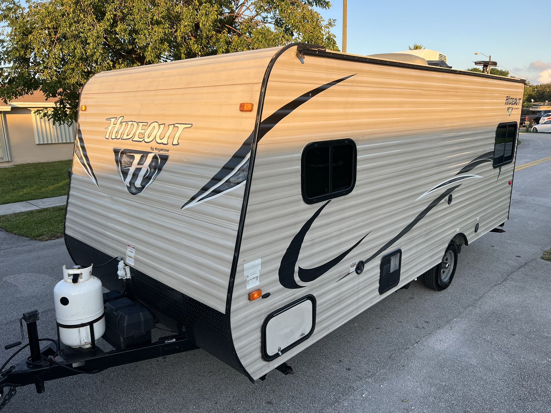2017 Keystone Hideout RV travel trailer 21ft for Sale in Fort ...