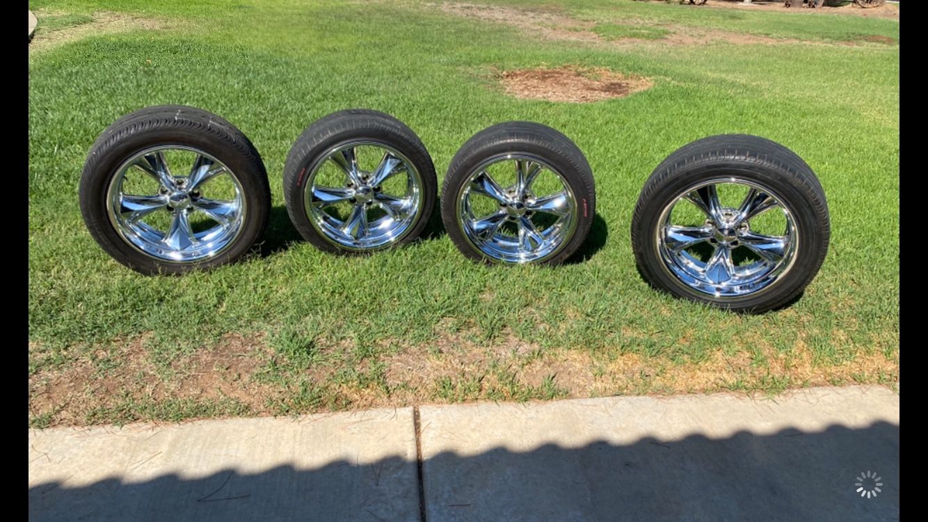 18 inch Foose Wheels for Sale in Riverside, CA - OfferUp