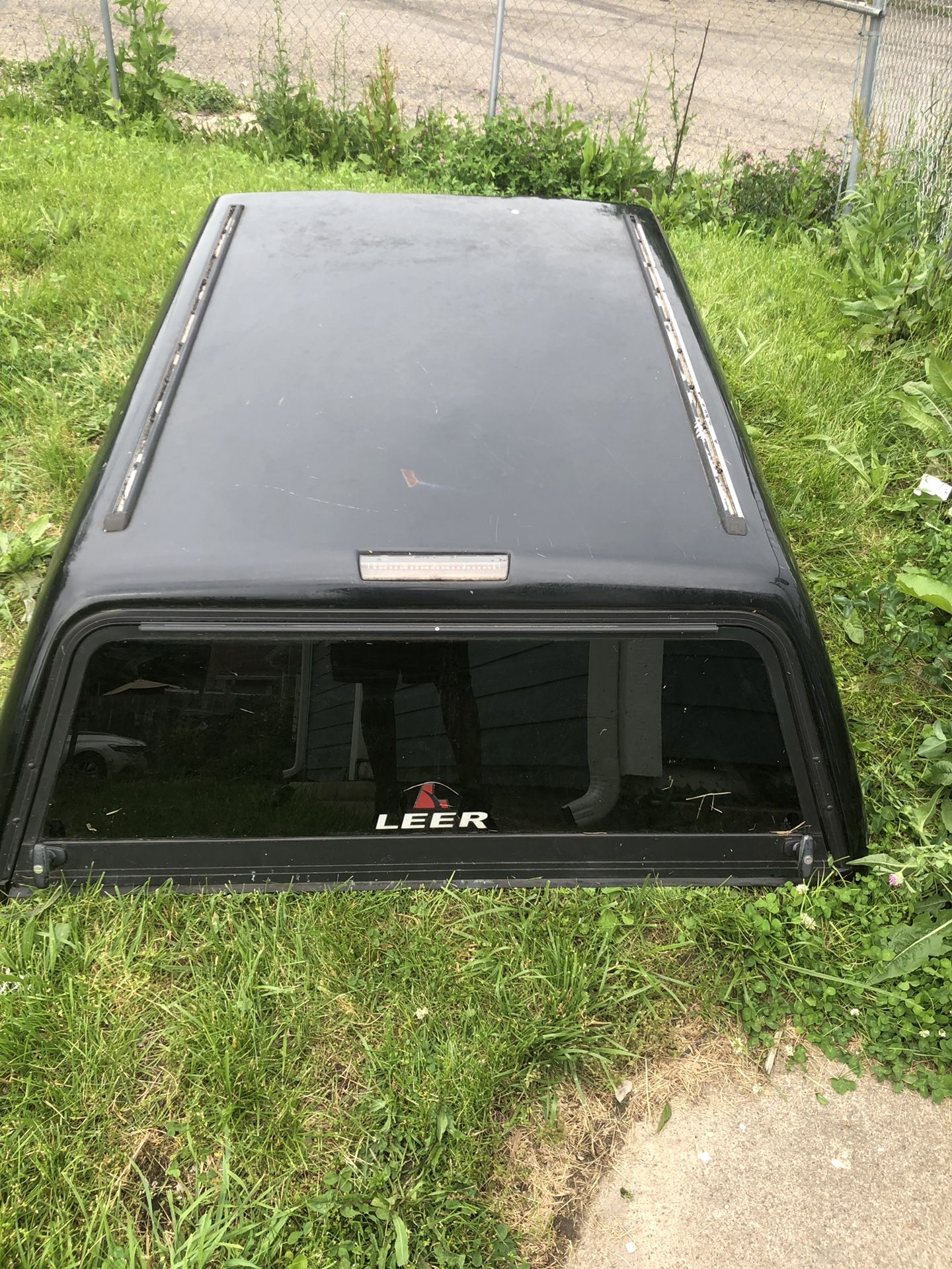 LEER TRUCK CAP For Sale In Indianapolis IN OfferUp leer-truck-cap-for-sale-in-indianapolis-in-offerup