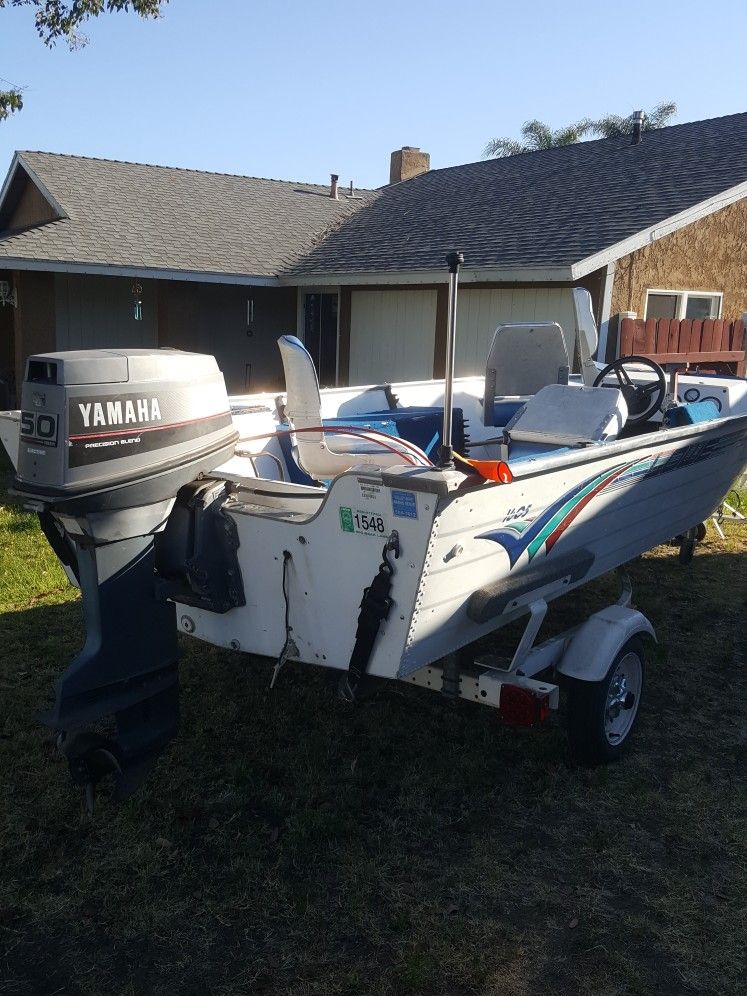 1995 16 ft lowe Lowe with trailor. Yamaha 50 motor for Sale in Chino ...
