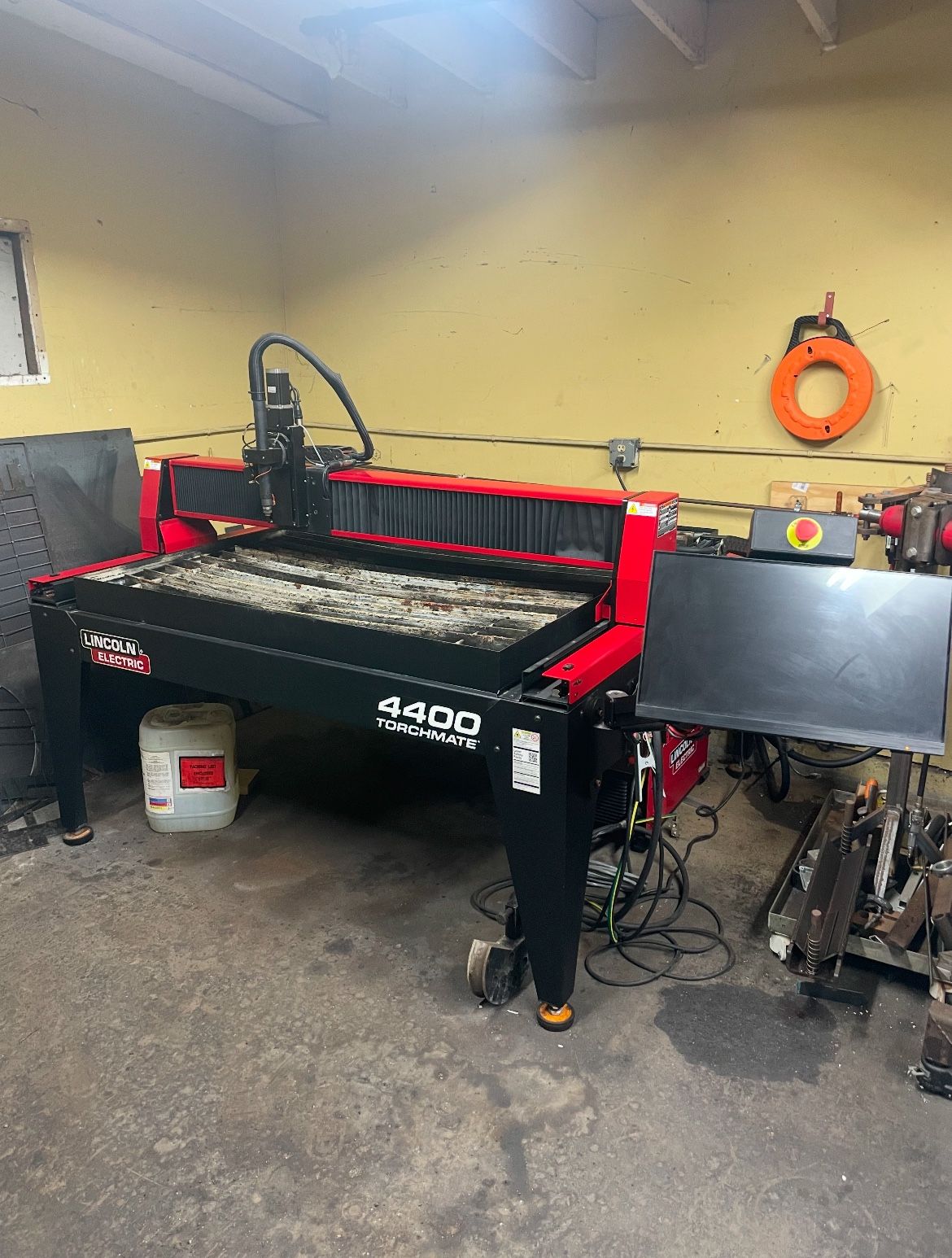 Lincoln Electric Plasma Cutter - Torchmate 4400 for Sale in Oceanside, CA - OfferUp