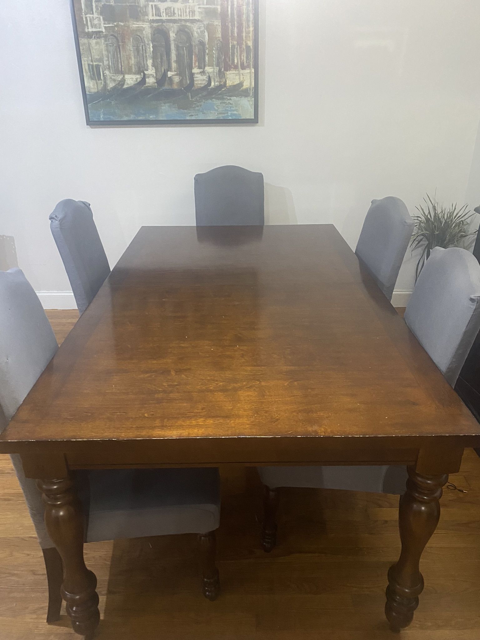 Free Dining Room Table & 4 chairs for Sale in Miami, FL - OfferUp