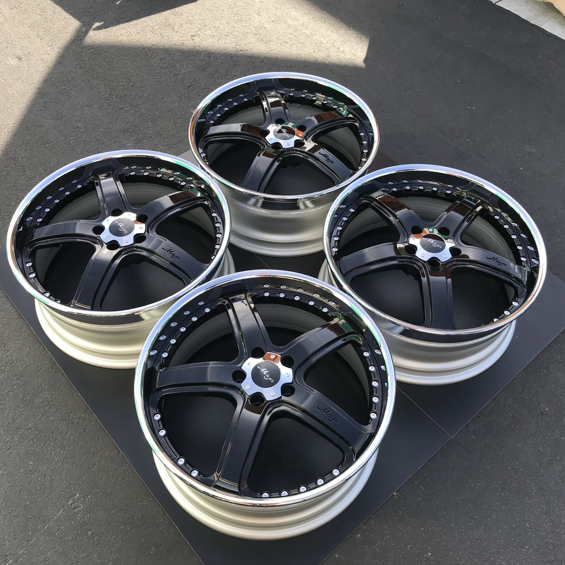New Old stock - Maya DLS 20x8.5 +45 5x114.3 (3 Piece Wheels) // Honda ...