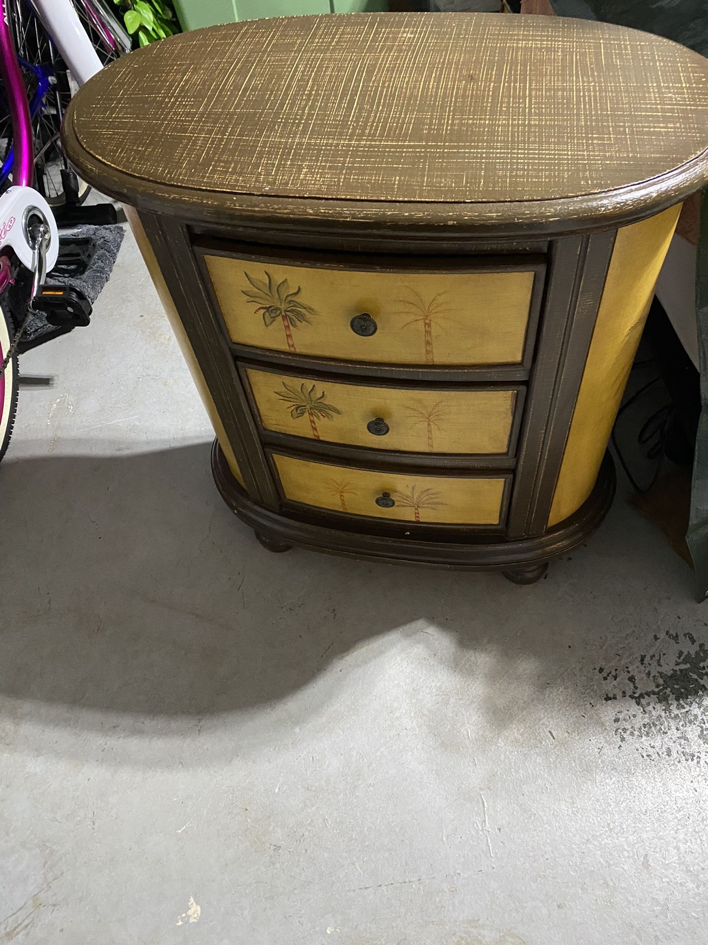 Wooden Oval Nightstand With 3 Drawers for Sale in Clifton, NJ - OfferUp