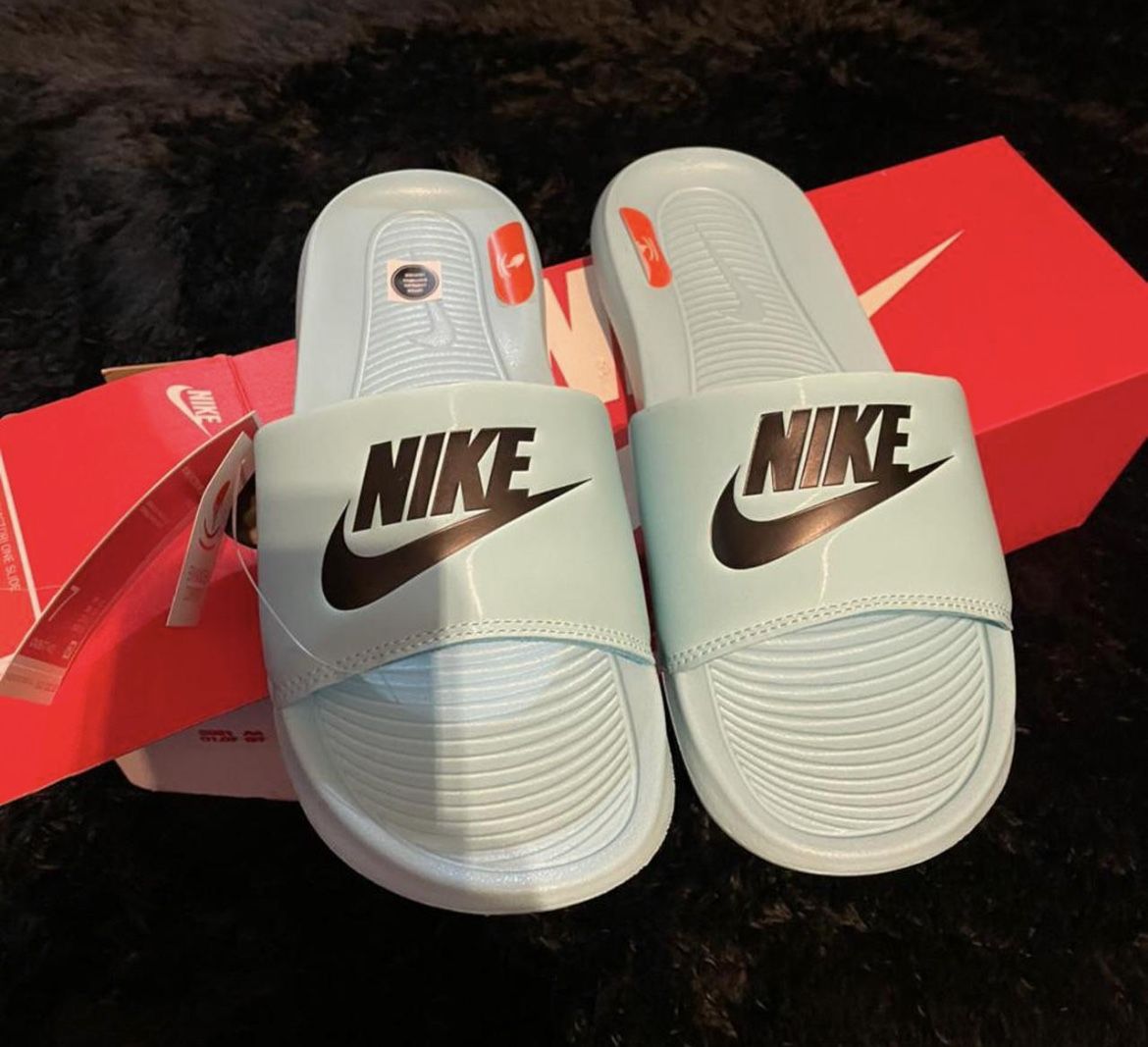 Nike Slides Light Blue