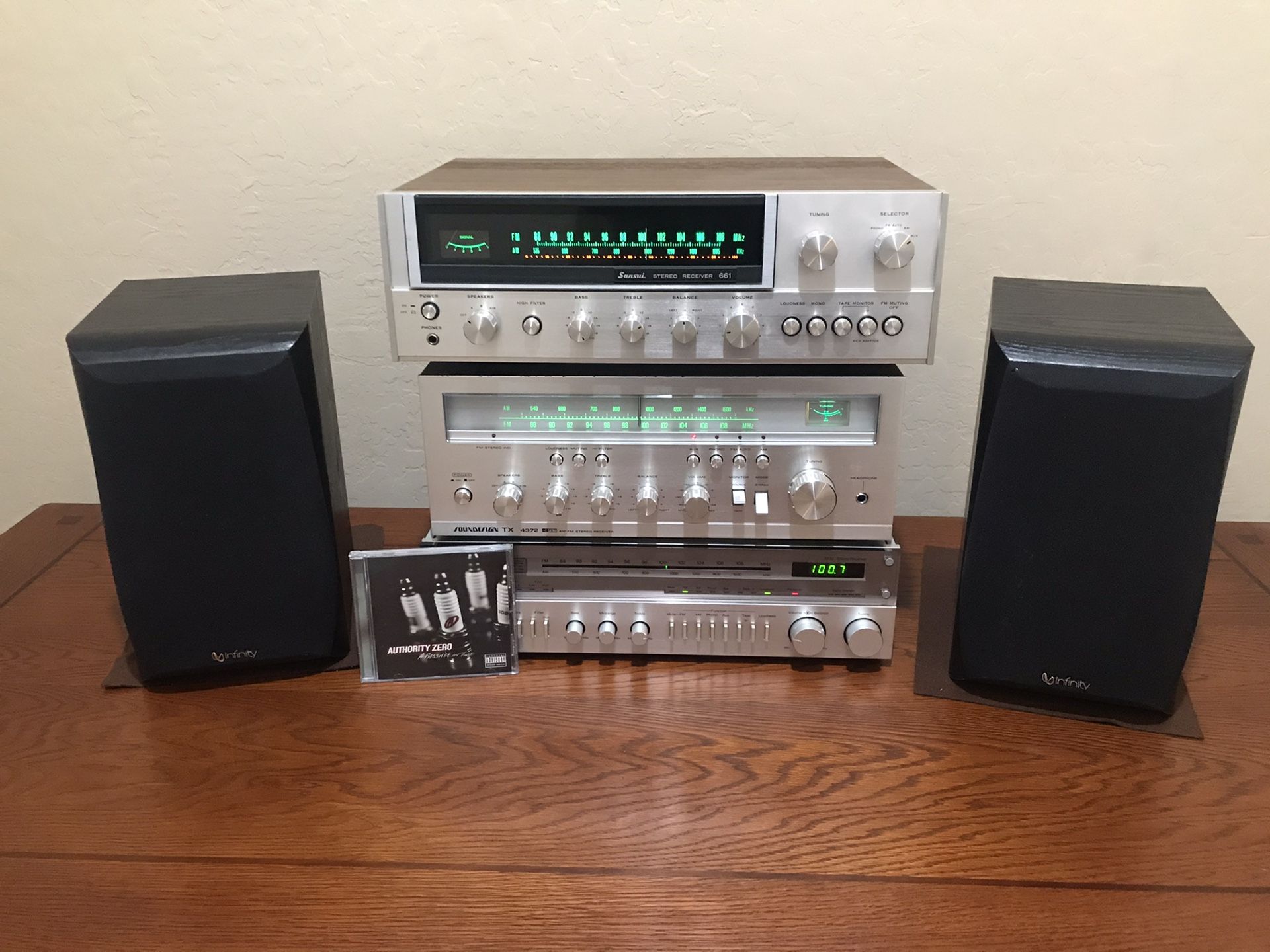 Infinity Primus 150 bookshelf stereo speakers for Sale in Gilbert, AZ ...