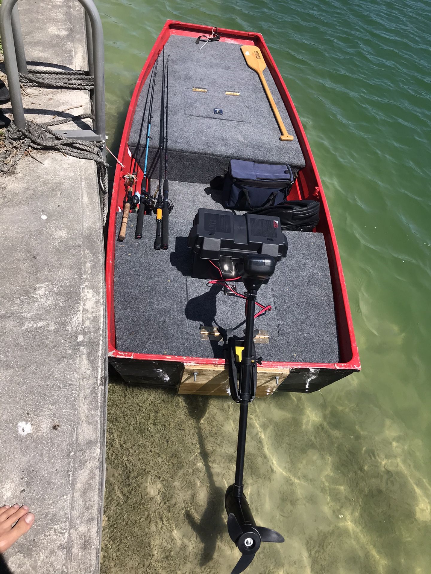 Bass Boat/ Jon Boat FULLY LOADED w Trolling Motor, 12Volt Batter ...
