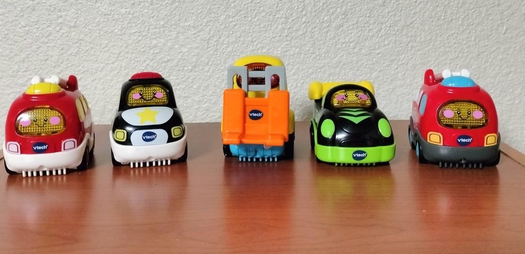 V TECH GO! GO! SMART WHEELS SET OF 5 for Sale in Salem, OR - OfferUp