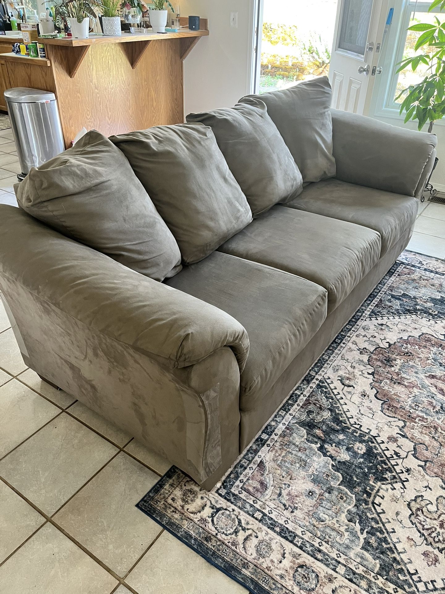Gray Suede Couch for Sale in Oregon City, OR - OfferUp