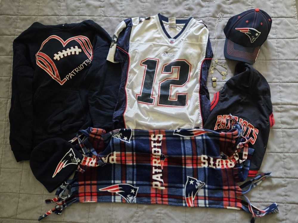 Patriots (Brady Era) Stuff For Woman And Dog/Cat for Sale in Tucson, AZ ...