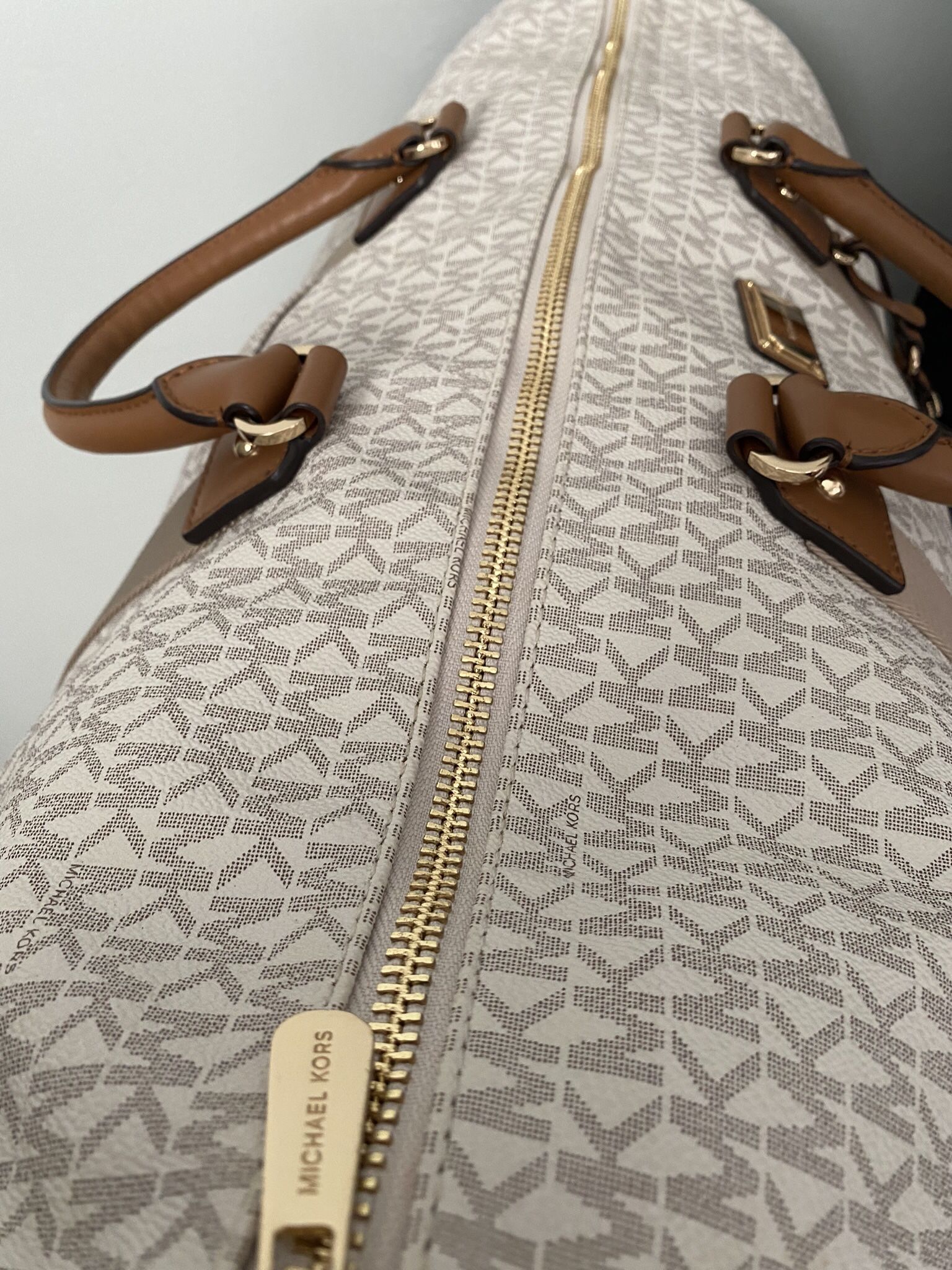 Michael kors travel bag weekender