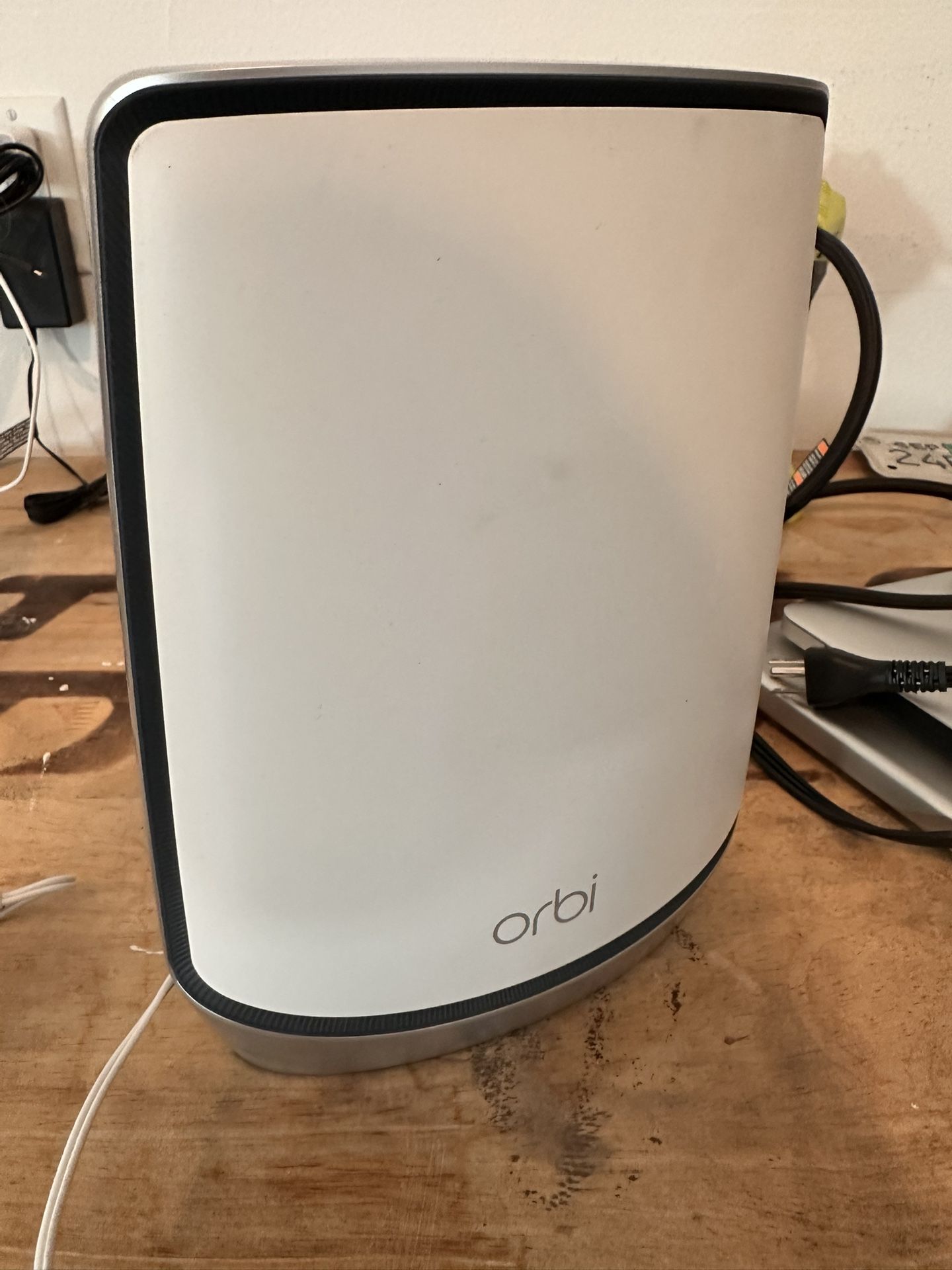Netgear Orbi Mesh Router for Sale in West Des Moines, IA - OfferUp