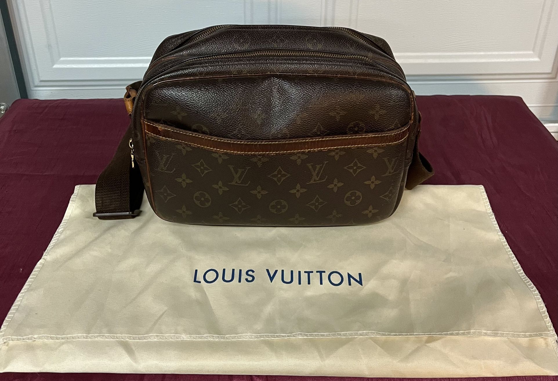 Louis Vuitton Reporter GM for Sale in San Marcos, CA - OfferUp