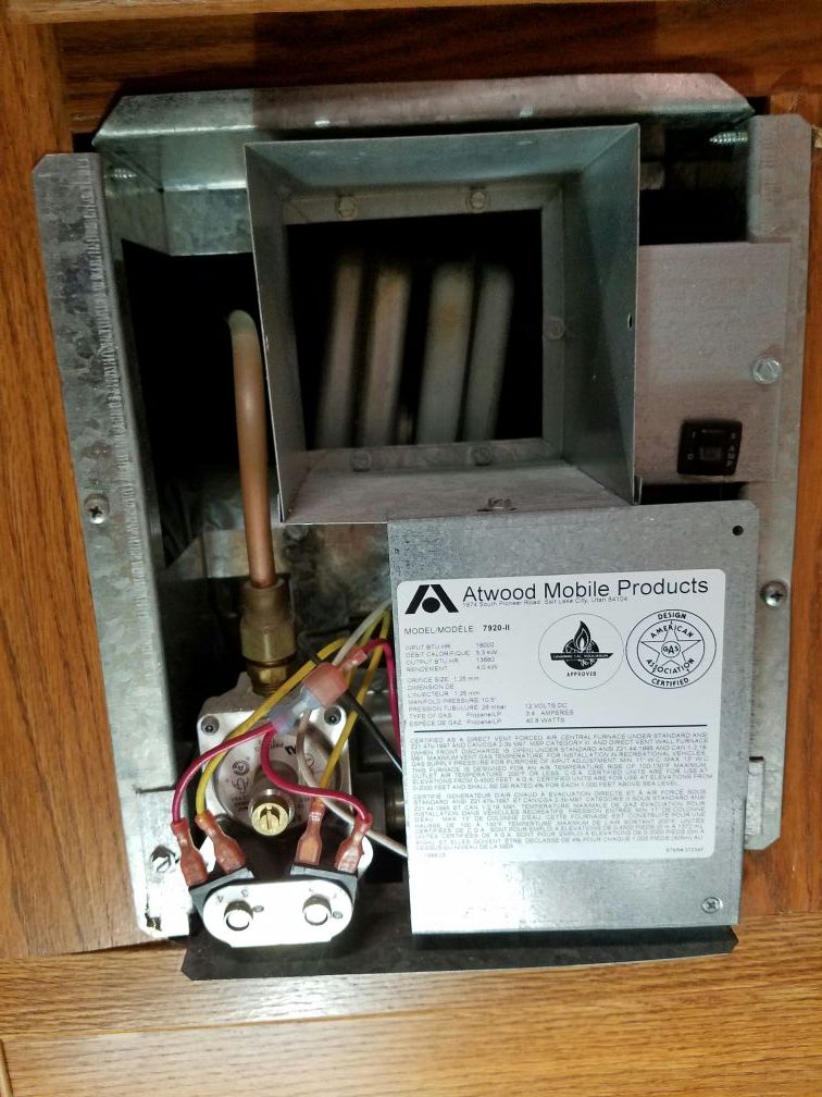 Atwood Hydroflame 7920-II 18,000 BTU LP Propane RV Furnace for Sale in ...
