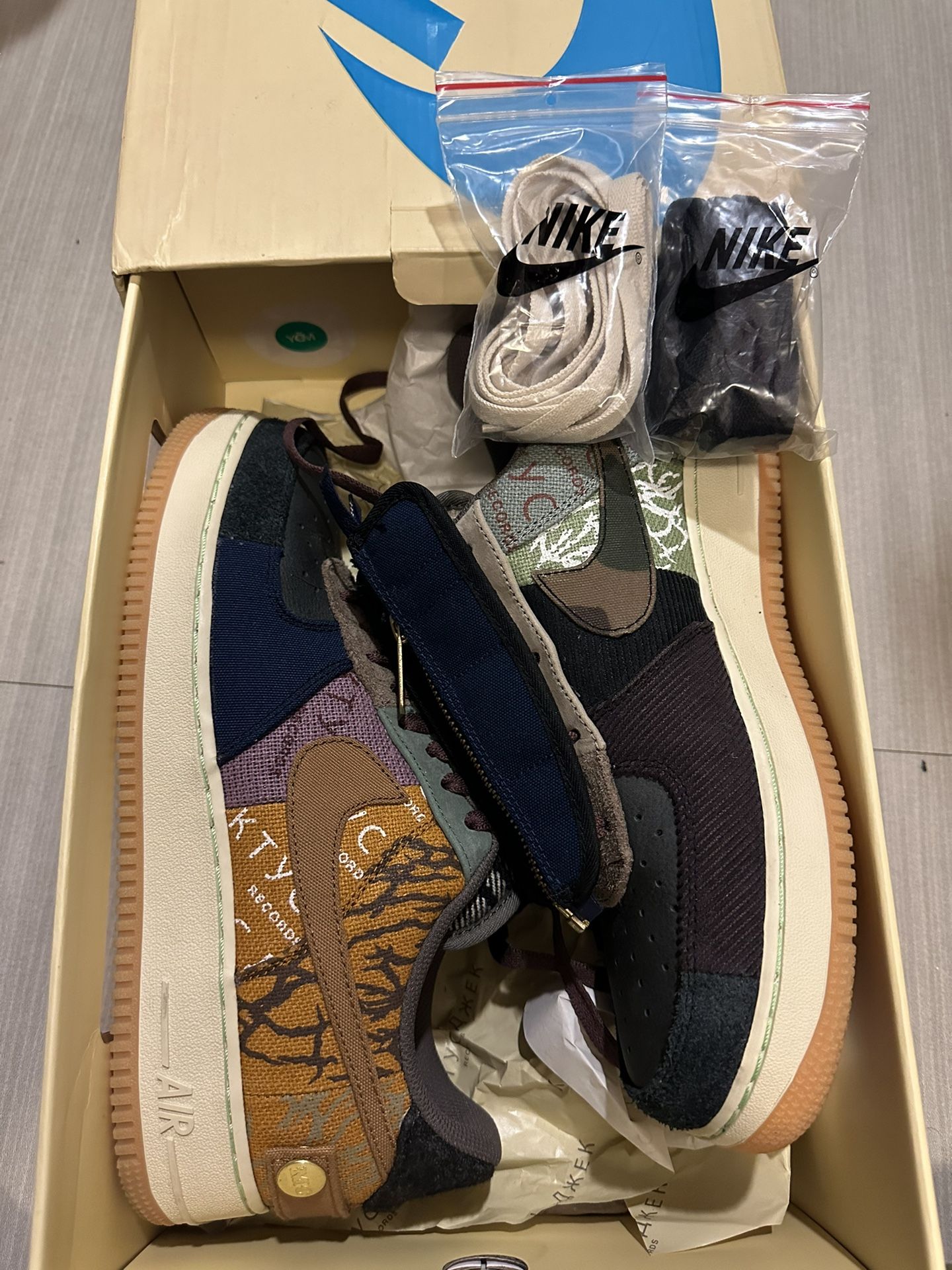 TRAVIS SCOTT AIR FORCE 1 LOW CACTUS JACK for Sale in San Francisco, CA ...