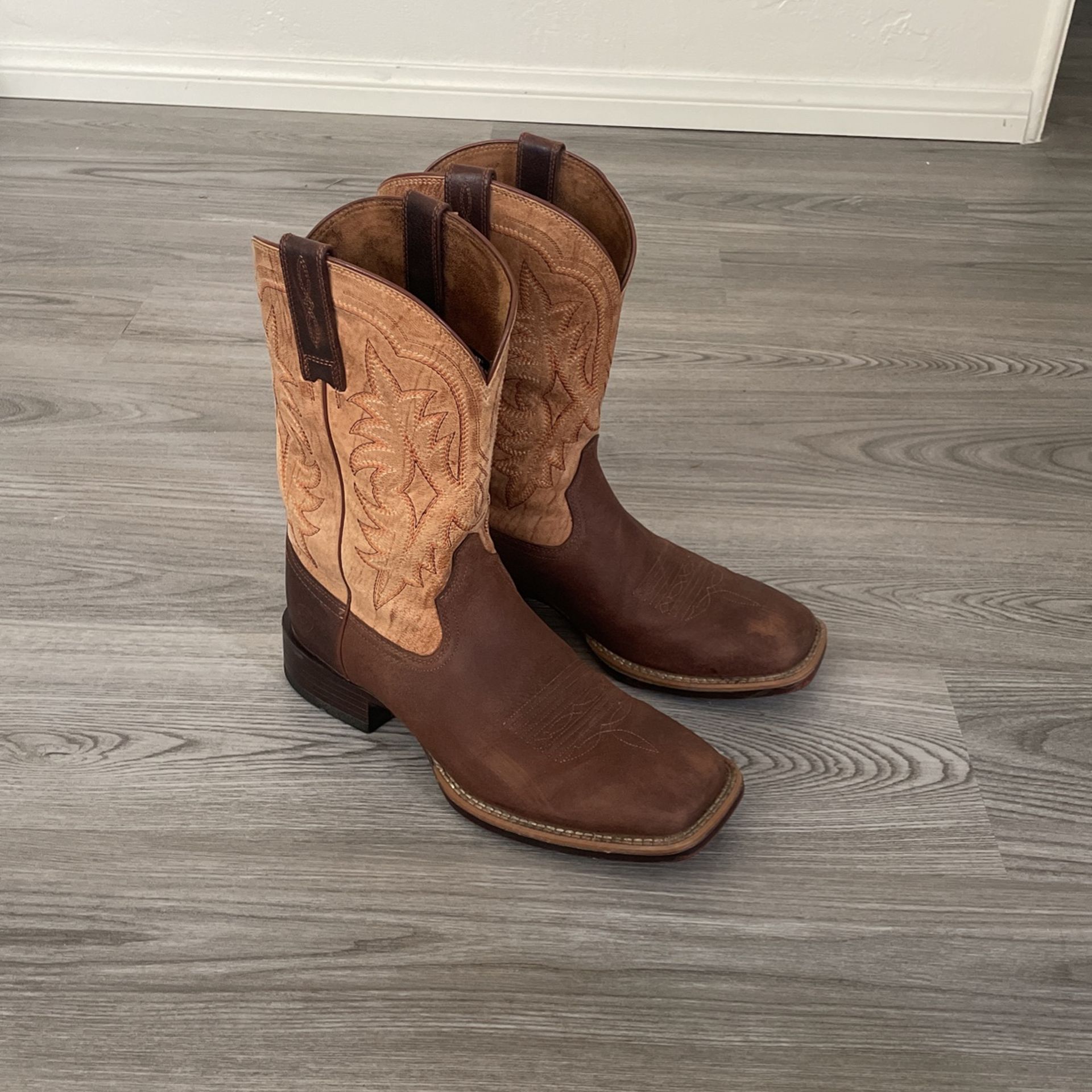 Ariat Cowboy Boots for Sale in San Diego, CA - OfferUp