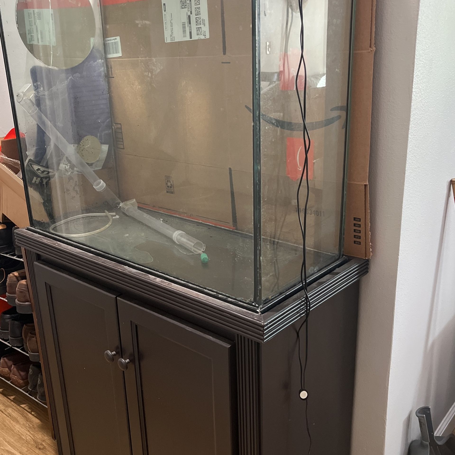 Fish Tank And Stand for Sale in San Diego, CA - OfferUp