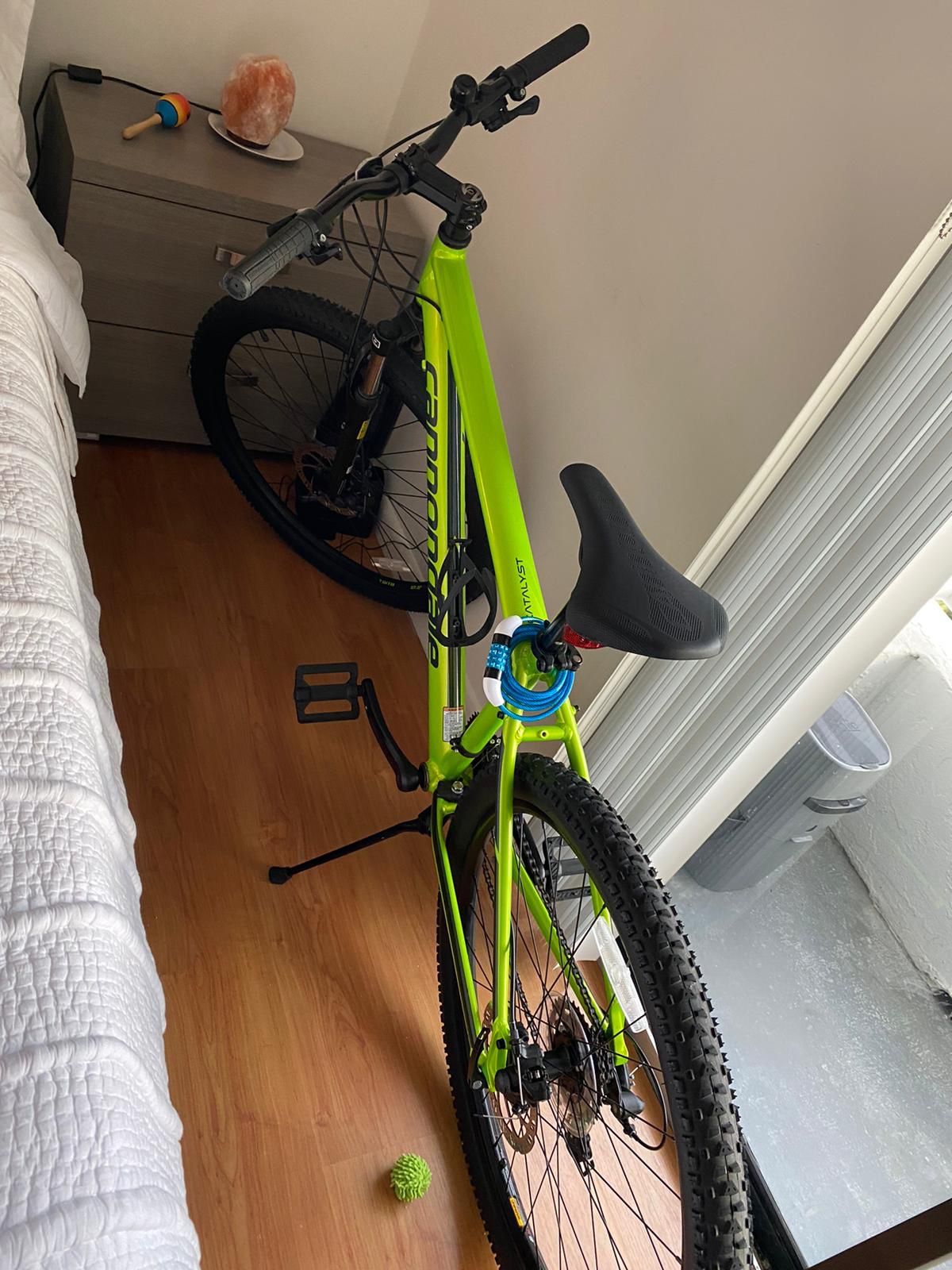 Cannondale Catalyst 3 size Medium Bike - 2019 for Sale in Aventura, FL - OfferUp