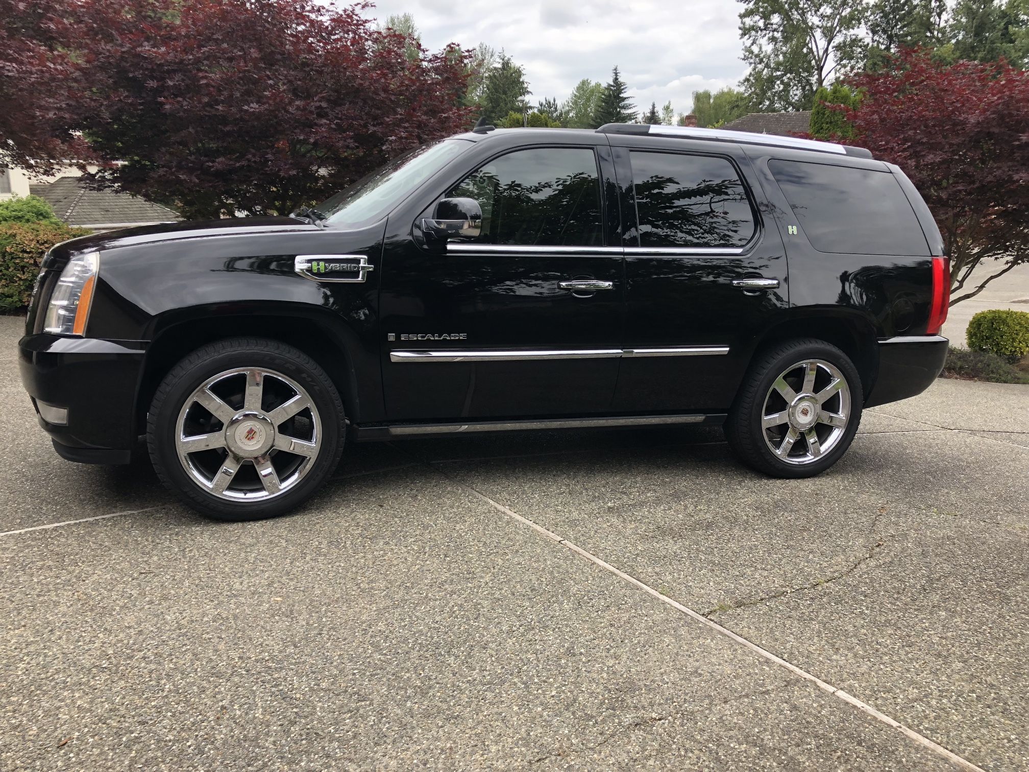 2009 Cadillac Escalade Hybrid for Sale in Seattle, WA - OfferUp