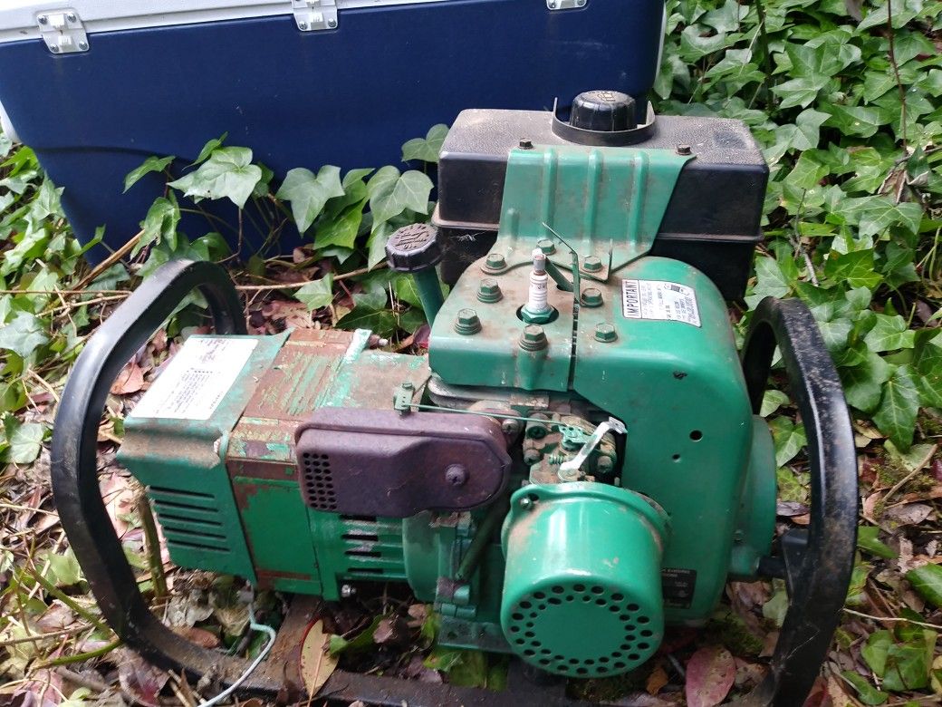 Coleman 1/2 HP 2250 Watt Generator for Sale in Lynnwood, WA - OfferUp
