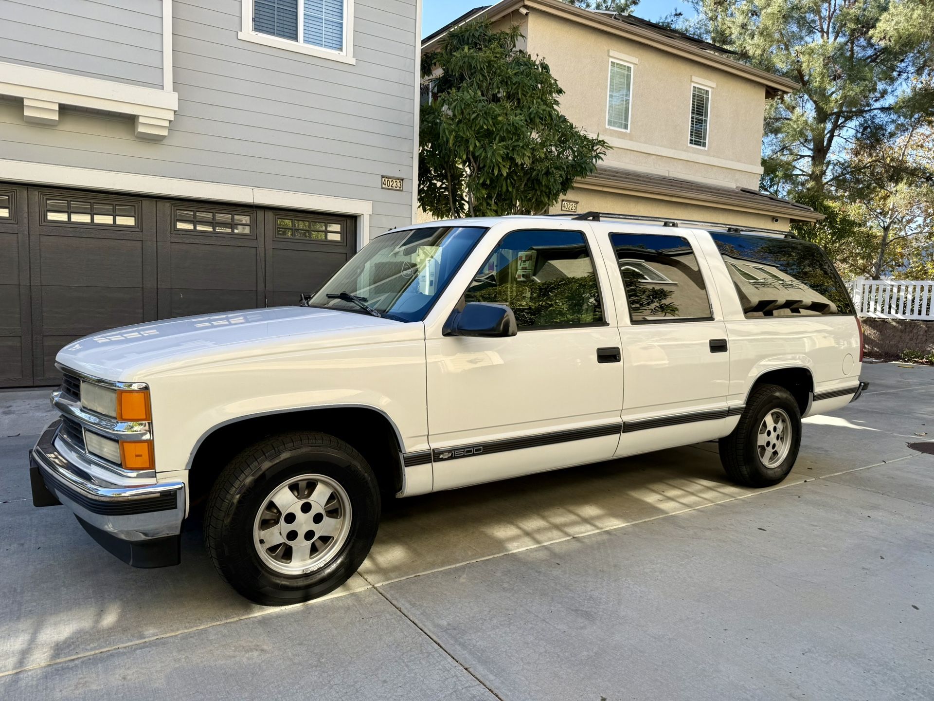 1995 Chevrolet Suburban for Sale in Temecula, CA - OfferUp