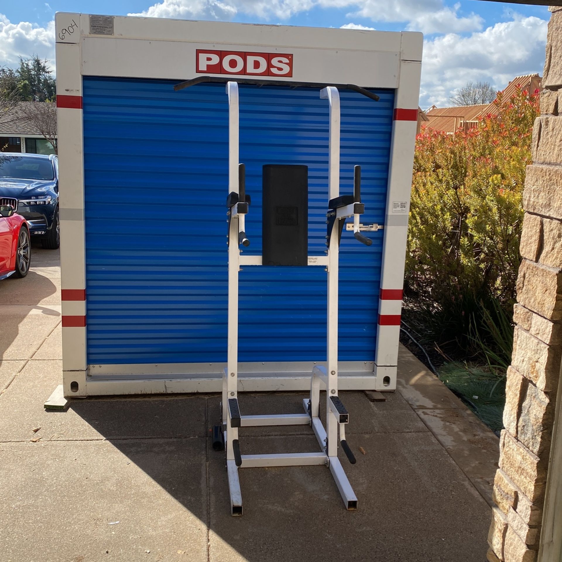 Power tower Dip Pull-up, Crunch Station for Sale in Glendora, CA - OfferUp