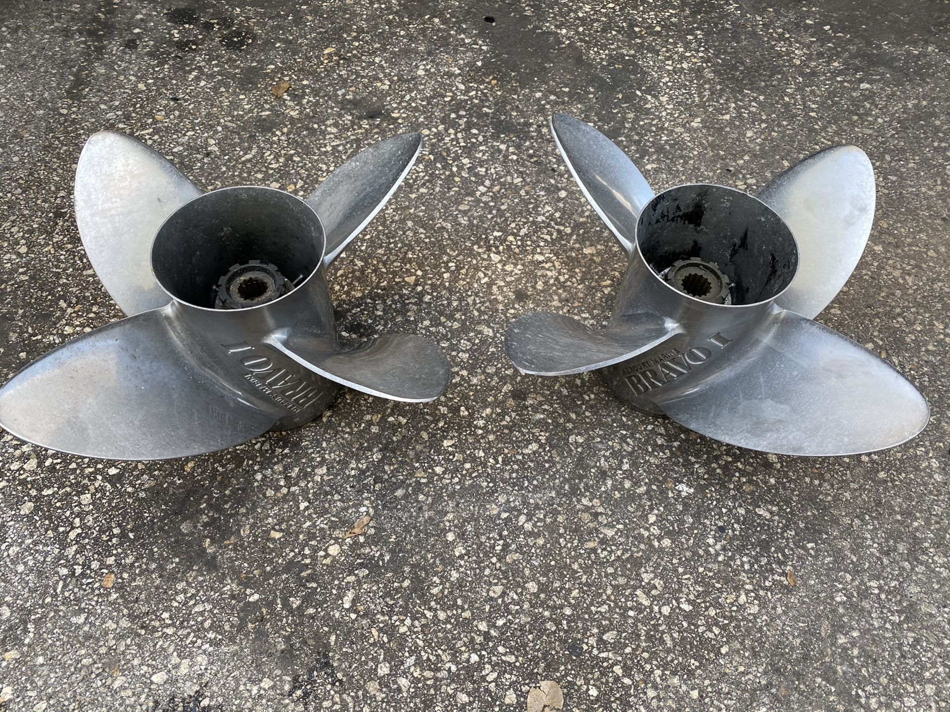 Pair of Mercury Bravo 1 props 4 blade 22 pitch for Sale in Hollywood ...