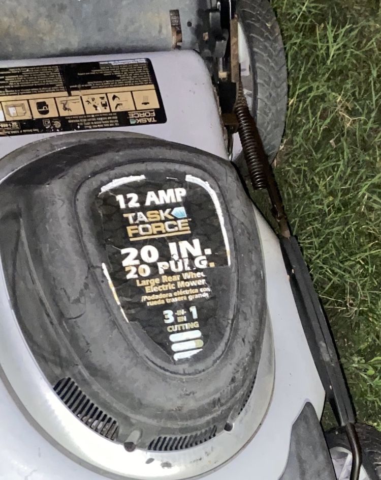 Task Force 12-Amp 20-in Corded Electric Push Lawn Mower for Sale in ...