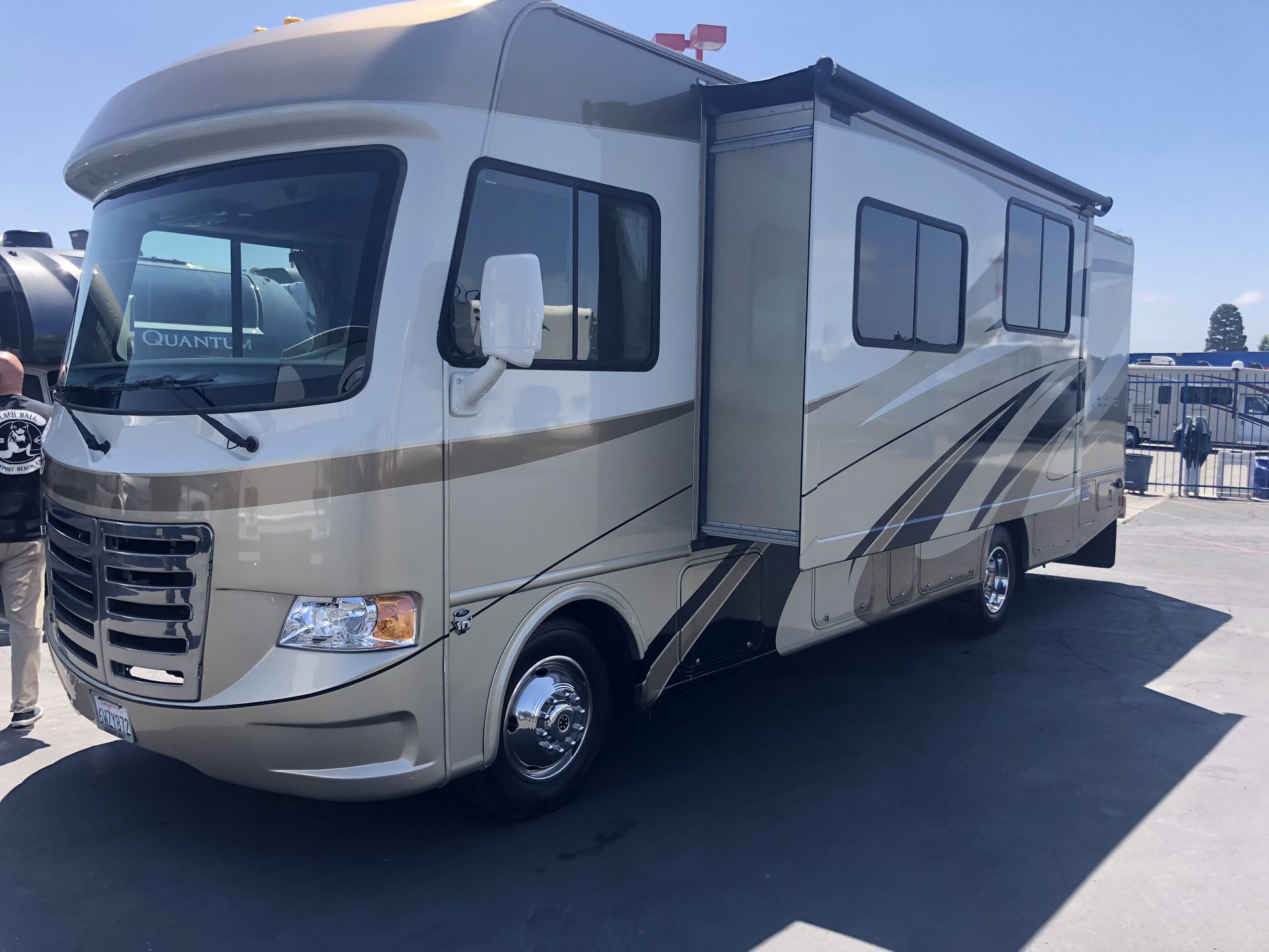 30ft Class A Motorhome W/2 Slides - Full Body Paint Exterior- Financing ...