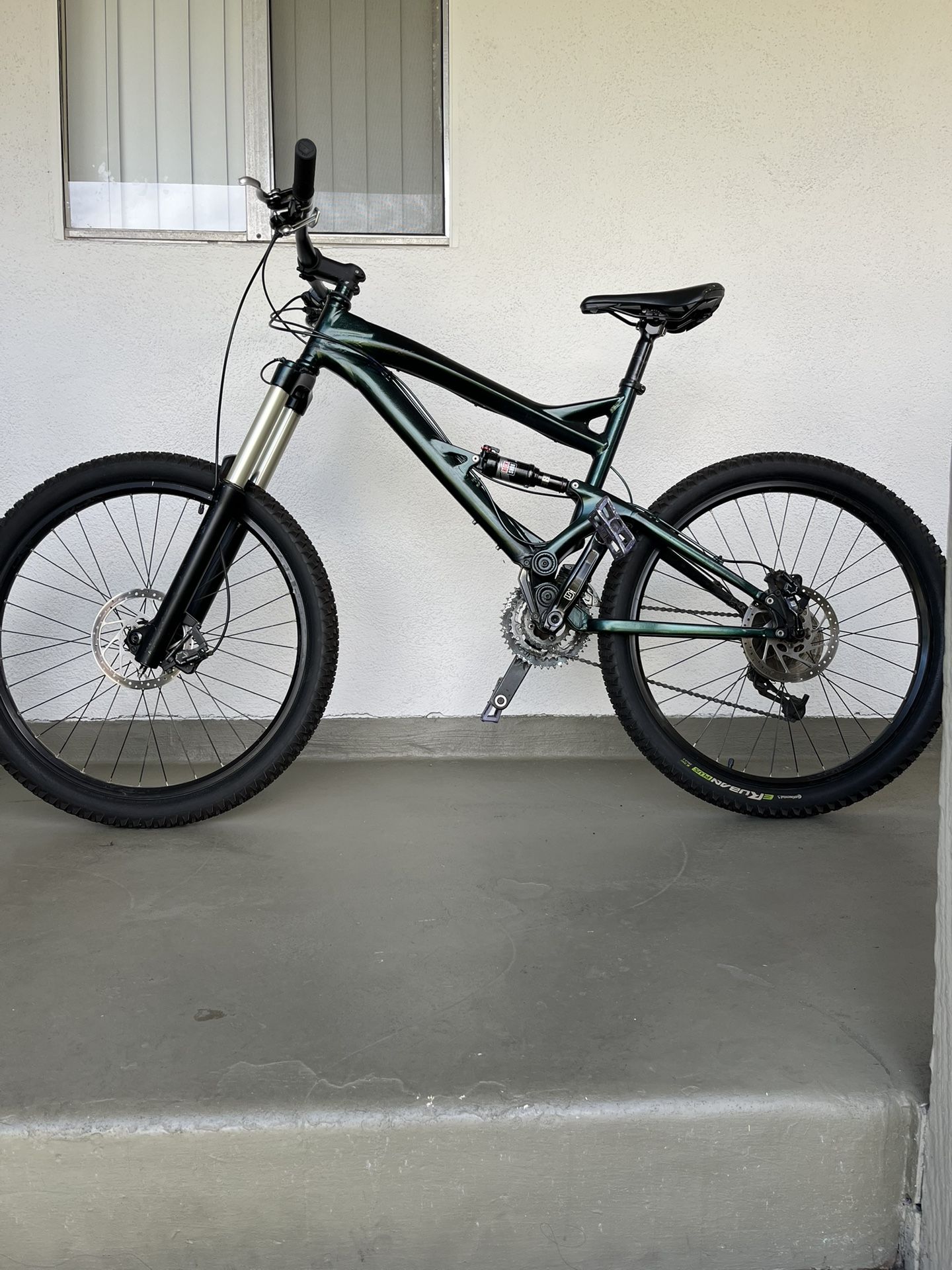 GT Mountain Bike Full Suspension for Sale in Fullerton, CA - OfferUp