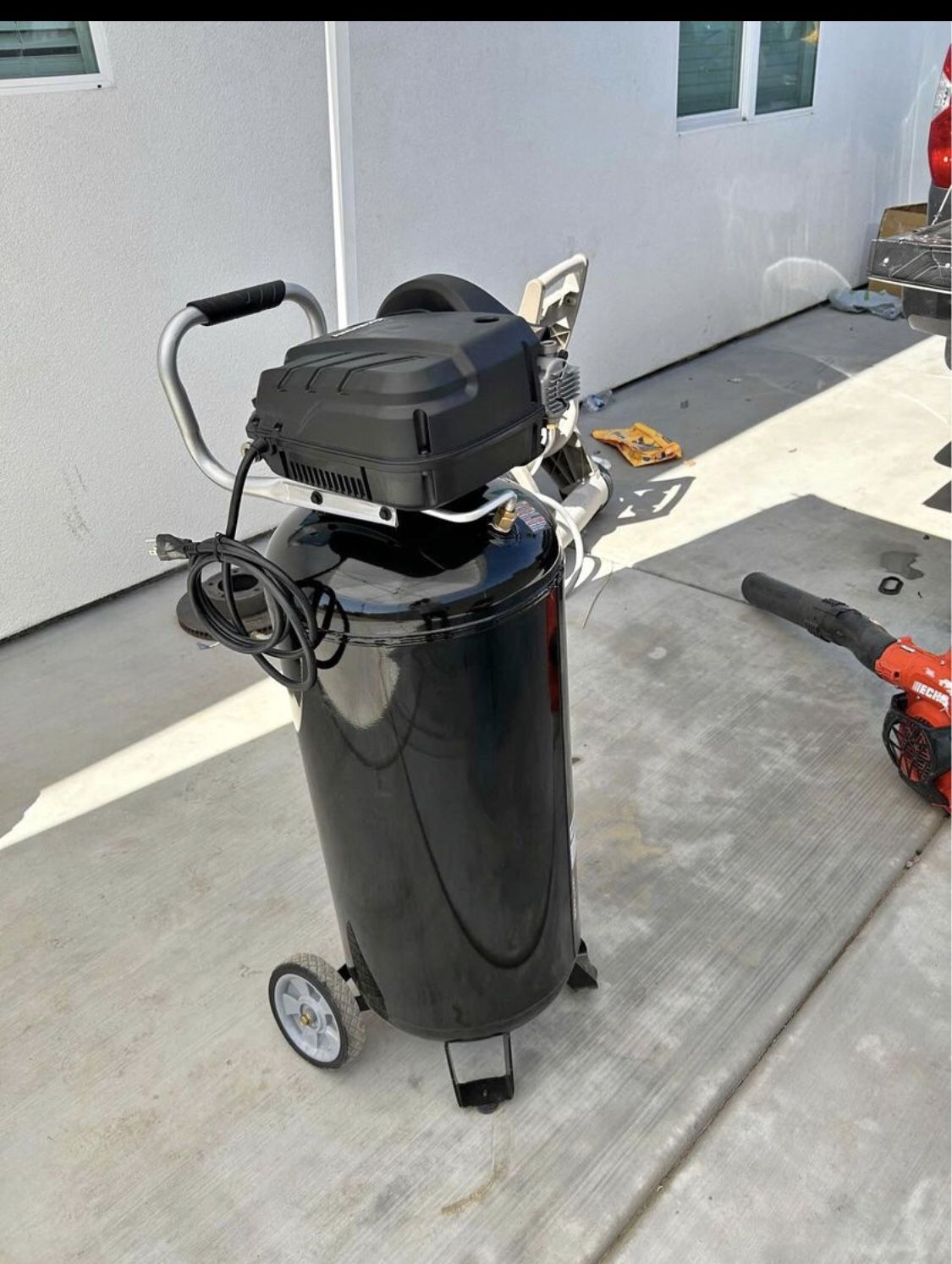 Husky 20 Gal. 200 PSI Oil Free Portable Vertical Electric Air ...