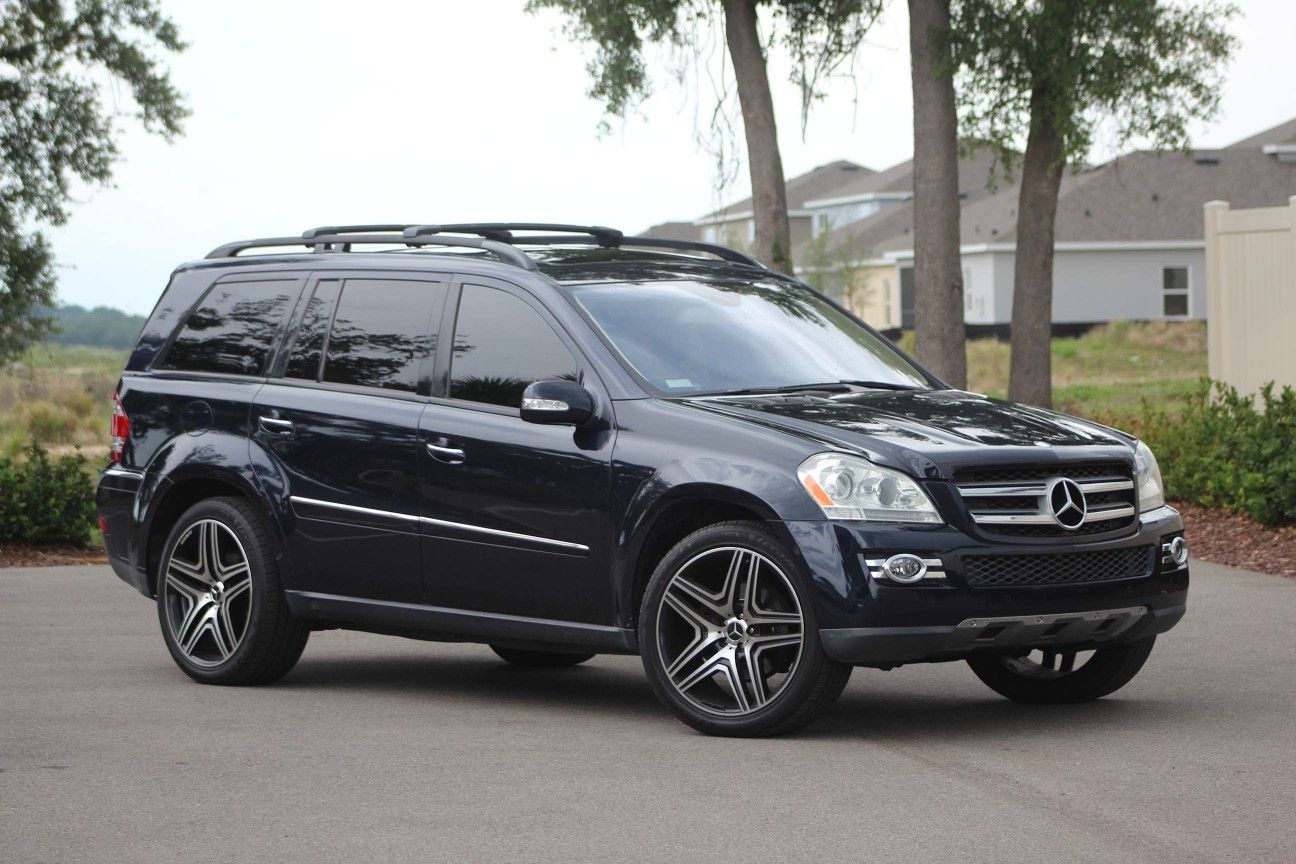 Mercedes gl450 ,22 inch amg wheels, tv, low miles!!! for Sale in ...