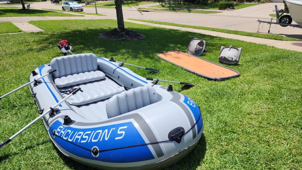 Intex Excursion 5 Person Inflatable Fishing Boat with Motor Mount and 2 ...